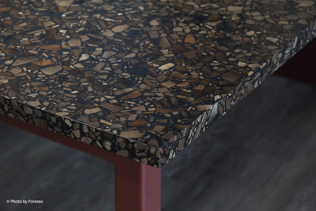 | Charcoal Walnut PANELOGUE